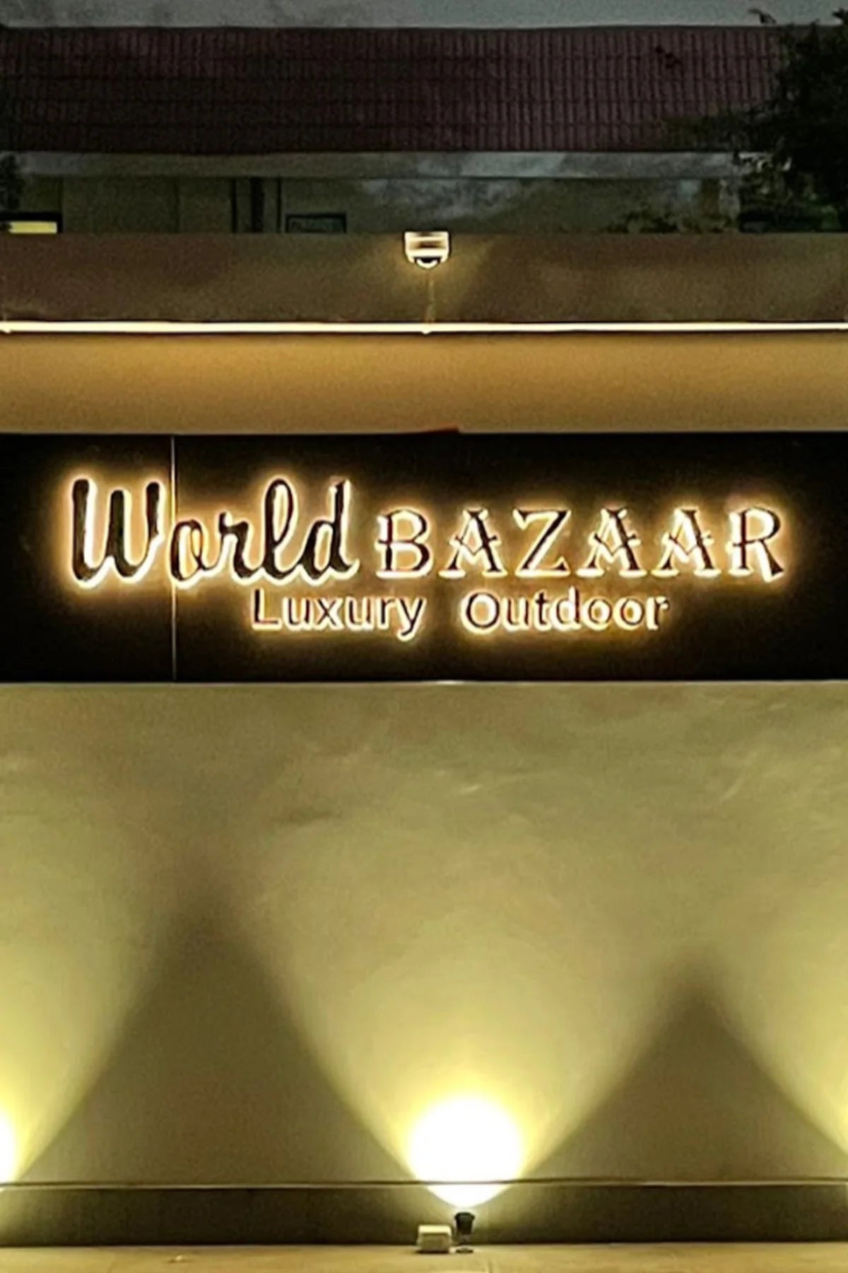World Bazaar Luxury Outdoor
